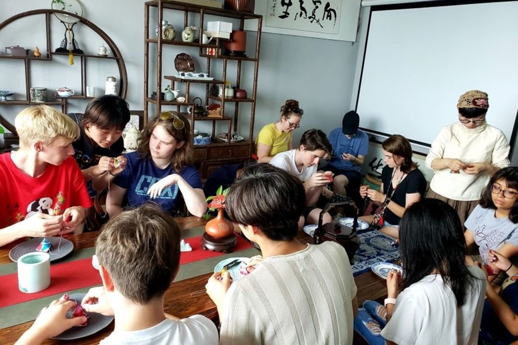 School trips to China | Study abroad in China - GoEast Mandarin